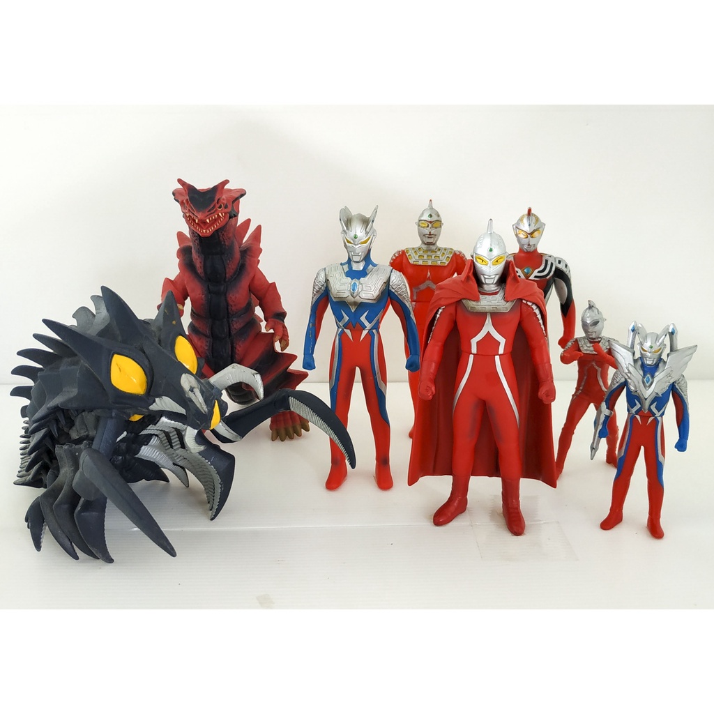 Ultraman Model Height 16 cm Mao Assorted Designs With 2 Monsters Real ...