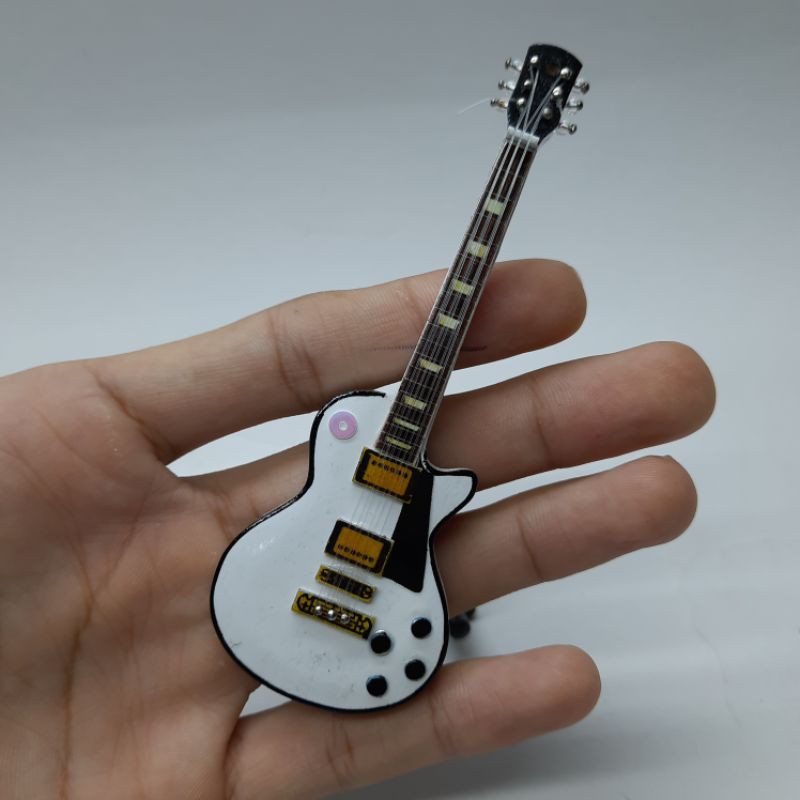 PUTIH Miniature Guitar lespaul BABA White Miniature Guitar day6 ...
