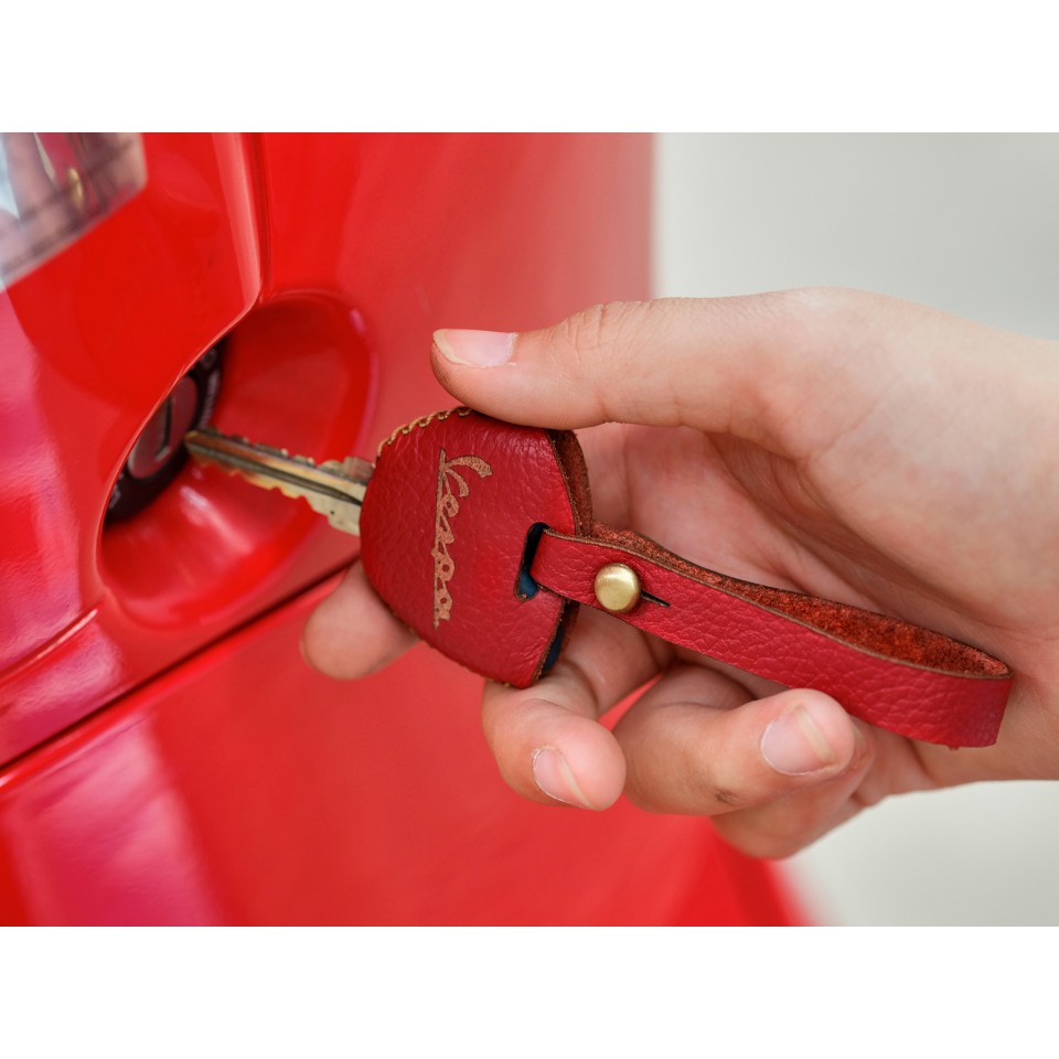 Leather key covers for Vespa models made of cowhide, many designs for ...