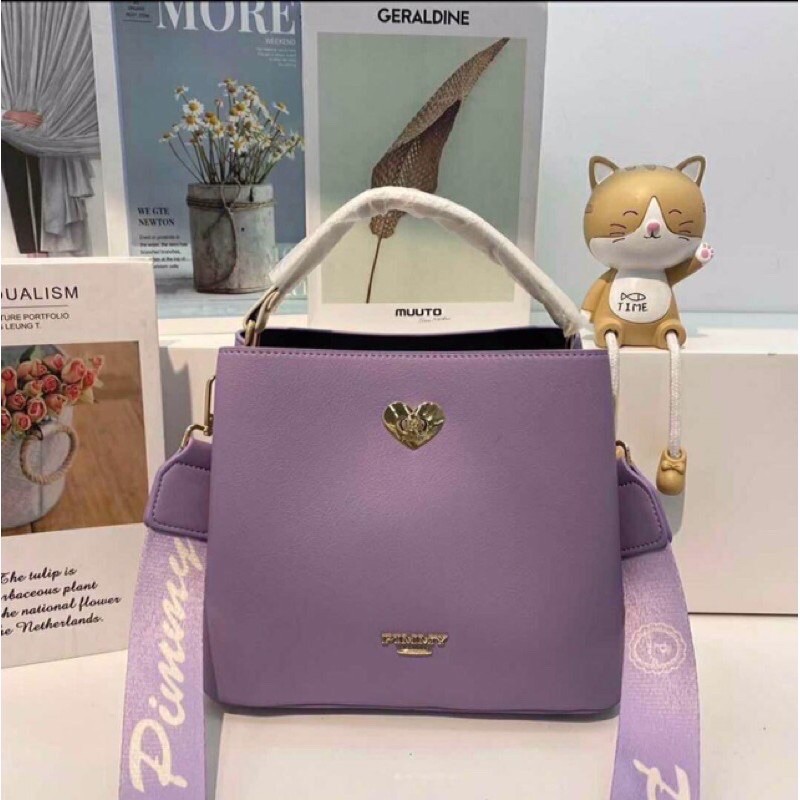 pimmy Bag Bucket Shape Gold Heart 3 Compartments There Is A Destination ...