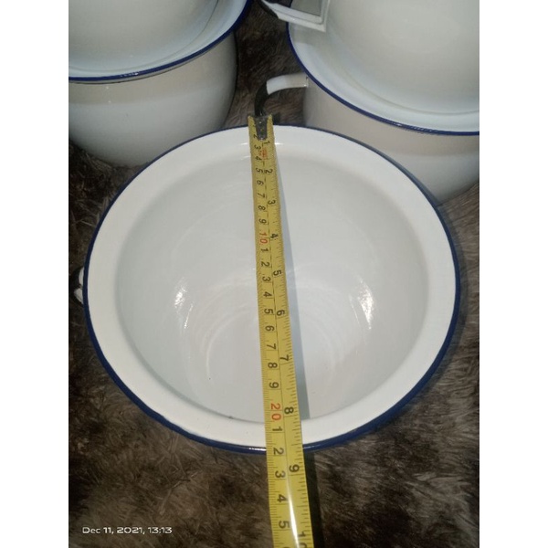 Enamel Chamber Pot Elegant Sartin Arinola Lusa for Modern Comfort ...