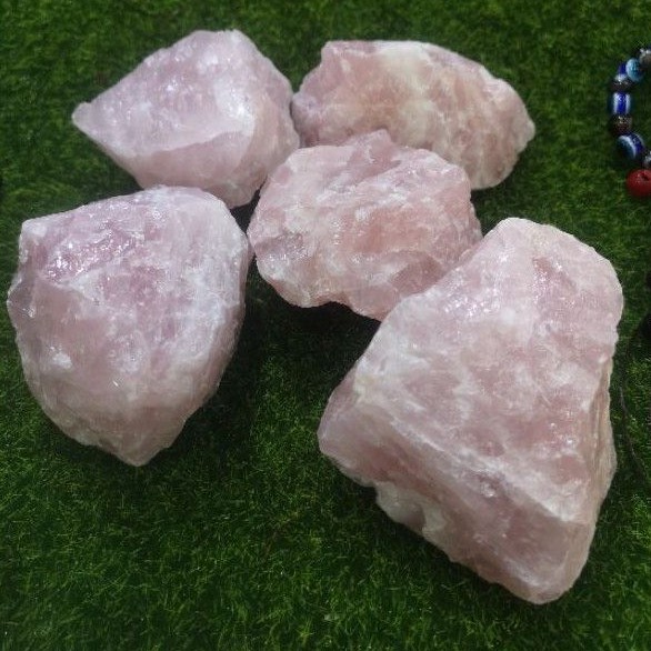 Madagascar Rose Quartz ( Raw stone) | Shopee Philippines