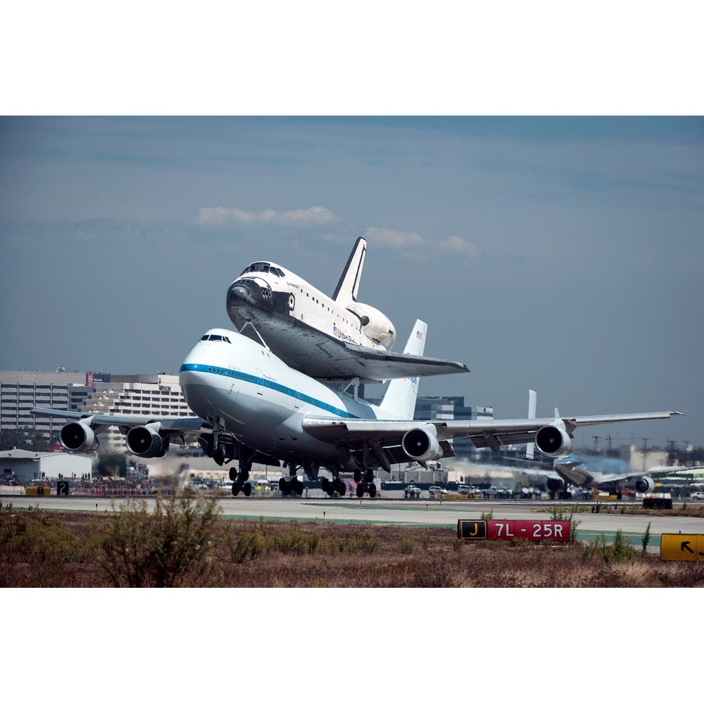 Space Shuttle & NASA Transport Boeing 747 - Model Kit Academy 1/288 ...