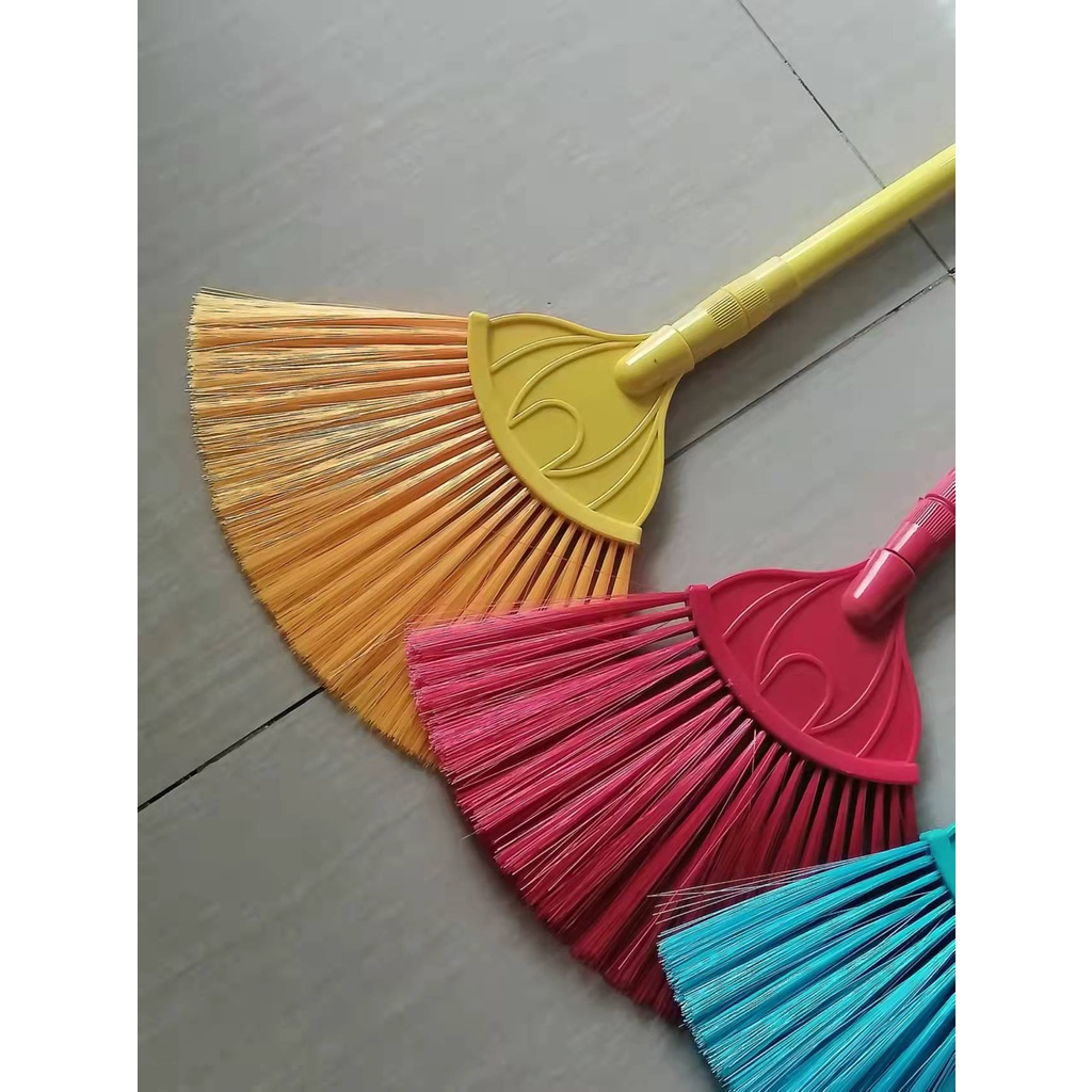 1 PC EXTENDABLE PLASTIC HANDLE WHISK BROOM ( WALIS TAMBO ) | Shopee ...