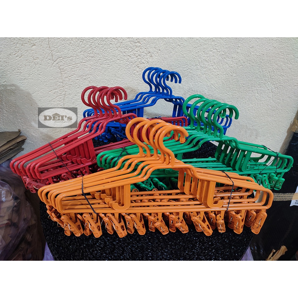 [6 pieces] Plastic Hanger with 10 Clips | Hanger Clips for Small ...
