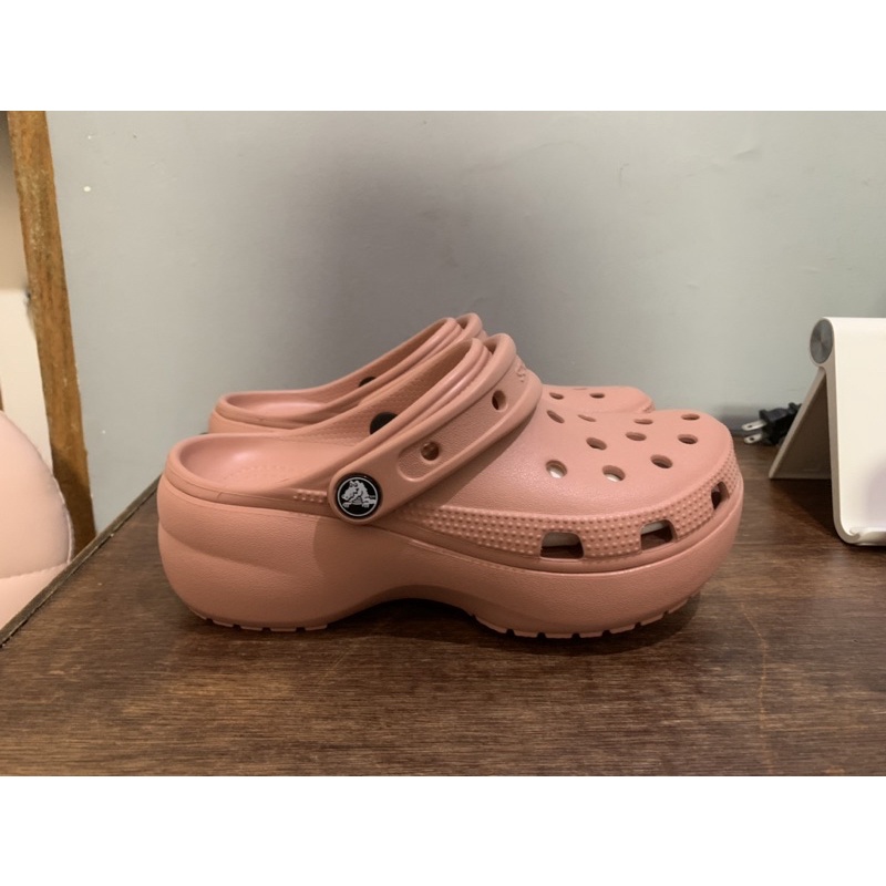 Brand New Crocs Pale Blush Classic Platform Clog W5 | Shopee Philippines