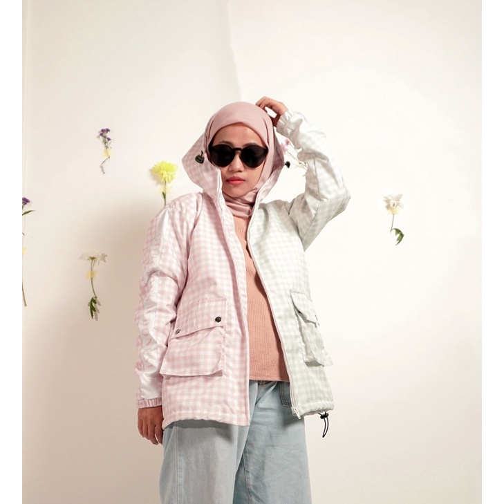 Windbreaker - Checkred Gorgeous (Nude-Mint) | Shopee Philippines