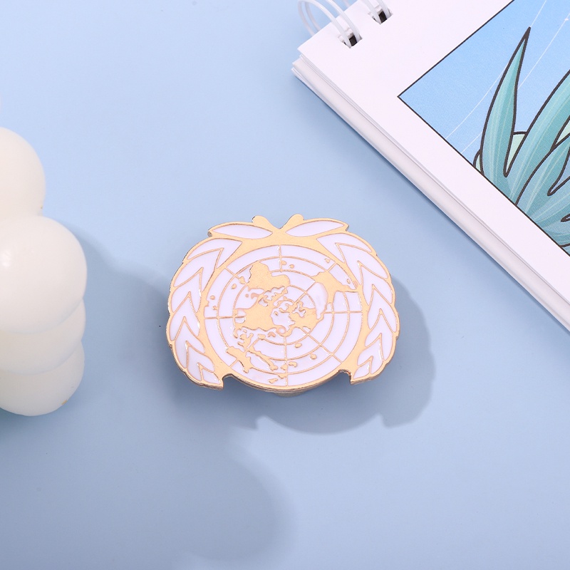 United Nations Lapel Brooch Gold White Enamel Pin Design Sense Backpack ...