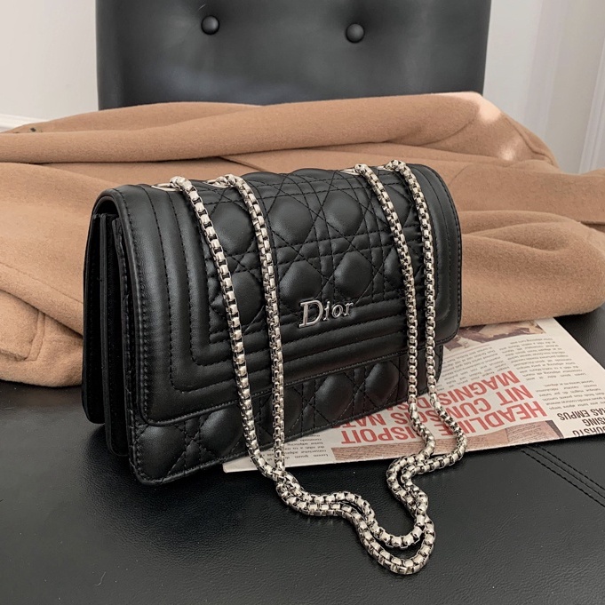 High-quality chain bag new spring and summer all-match messenger bag ...