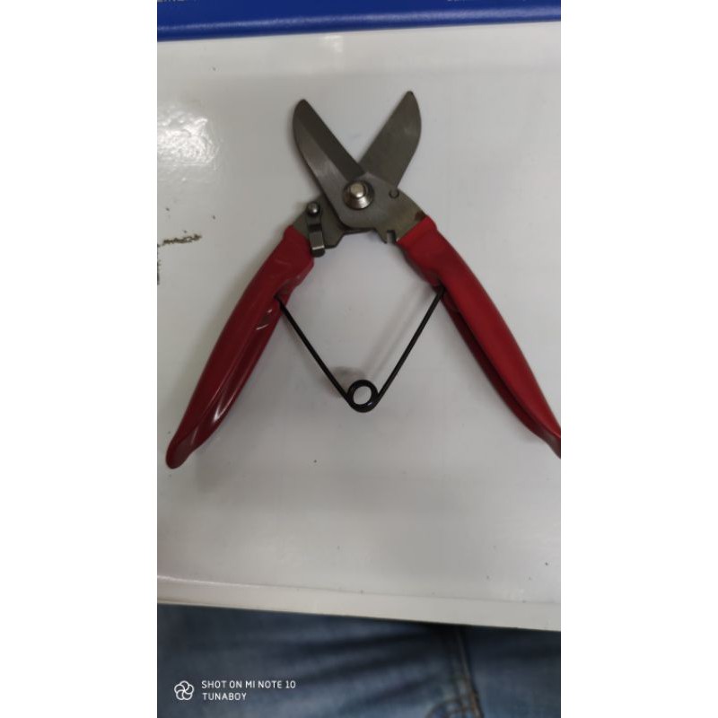 SKS Heavy Duty Pruning Shear Scissors / Gunting Sa Halaman | Shopee ...
