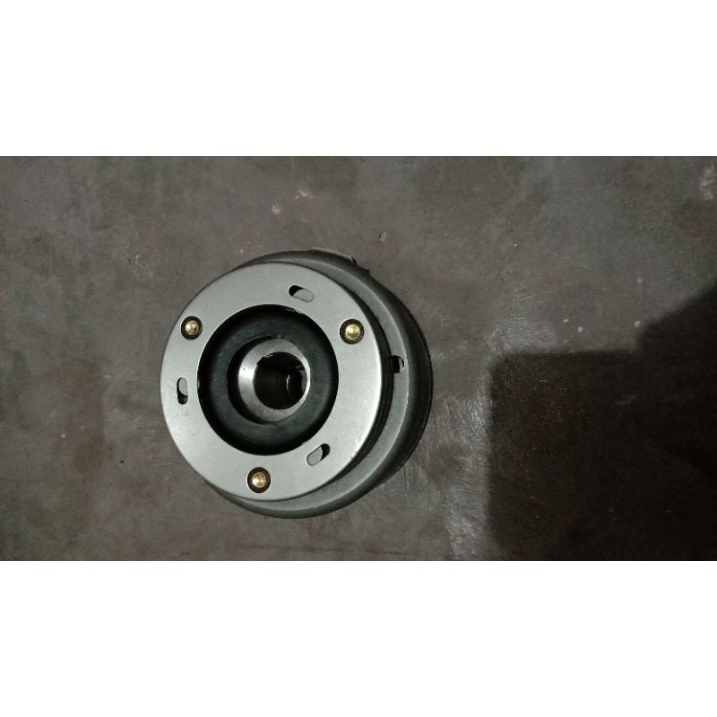 Rusi tc macho125/150/chariot/rango/125/150 magneto w/bendix assy ...