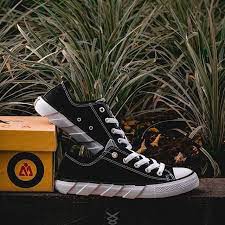 Motix Action Low Black White | Shopee Philippines
