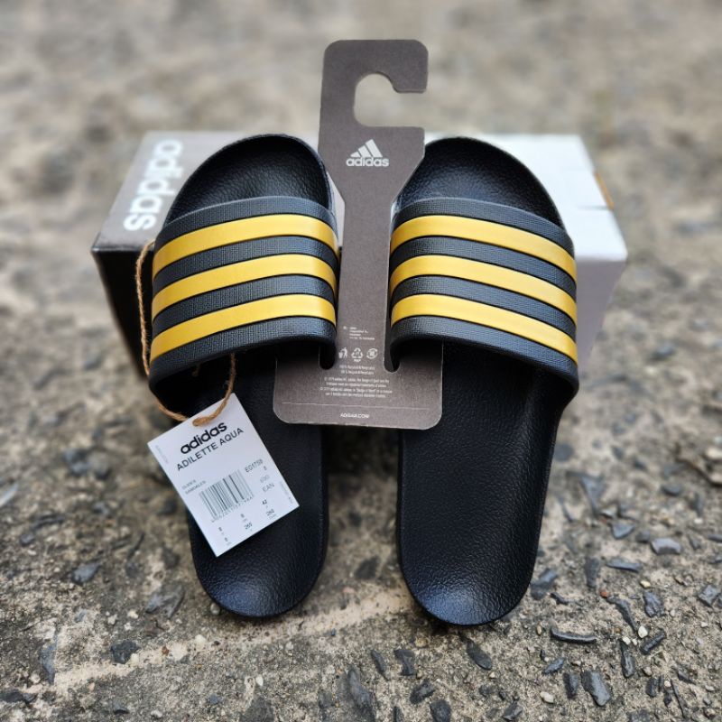 Adjdas sandals molded in one piece with horizontal stripes | Shopee ...