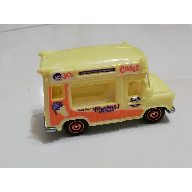 Matchbox Ice Cream Van Yellow (LSAA) | Shopee Philippines