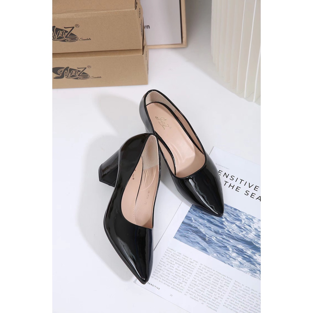 [LIN] Korean fashion pointed toe glossy leather 2 inch high heels women ...