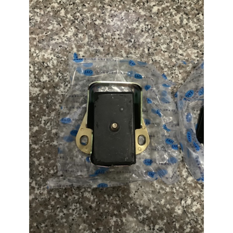 Engine Support L300 Diesel 1987-2015 (Left/right) | Shopee Philippines