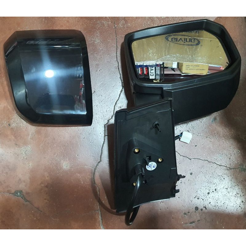 Toyota Hiace 2019-2022 Commuter Side Mirror w/ light, power adjustment ...