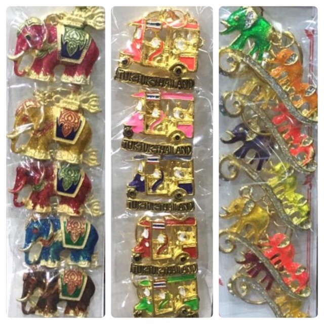 Keychains Of Various Images Are Suitable As Souvenirs Foreigners From ...