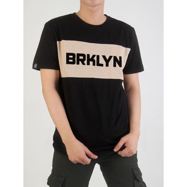 BNY MEN'S ROUND-NECK T-SHIRT WITH BRKLYN PRINT ON PANEL COMBI DETAIL ...