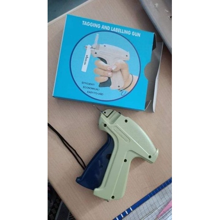 Arrow Standard Tagging Gun for attaching Labels Tags Price Labes ...