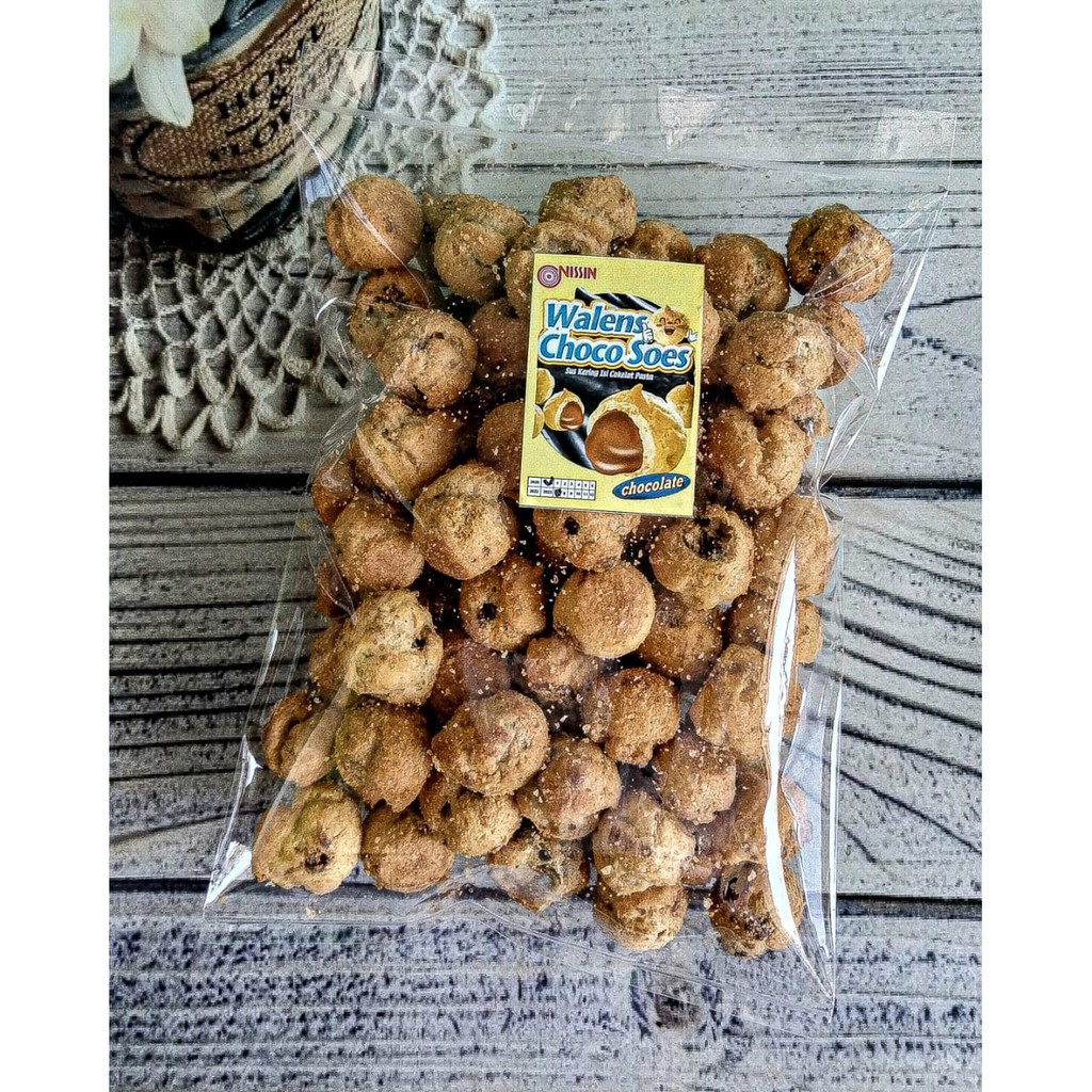 250gr SUS COKELAT Original Nissin Wallens Choco Soes | Shopee Philippines