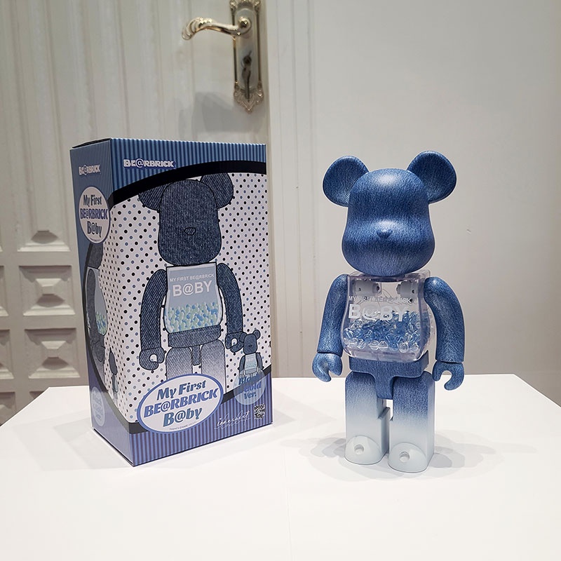 BE@RBRICK Bearbrick 400% Kubrick Bear Violent be @ rbrick Building ...
