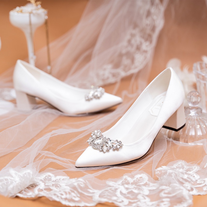 anlhx · Wedding Dress White Satin Shoes Thick Heel Rhinestones French ...