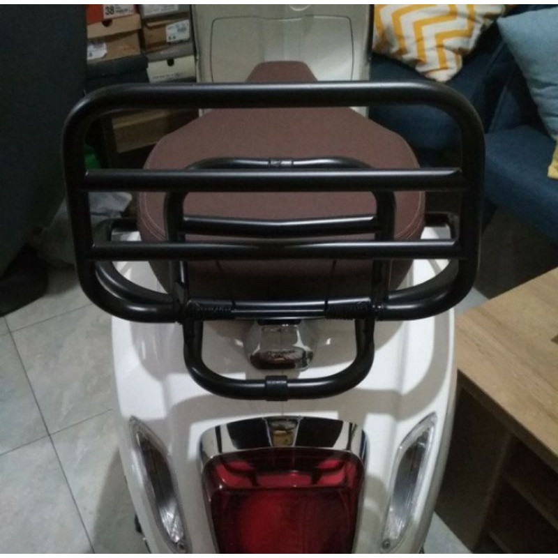 Back Rack / Backrack Vespa Primavera New Sprint LX S 125/150 & Gts Rear ...