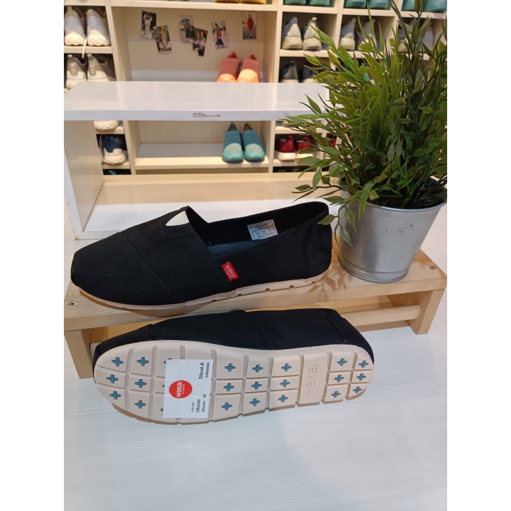 Wakai-core-wakai-shoes-wak-cw02201-solid.black.-original wakai / wakai ...