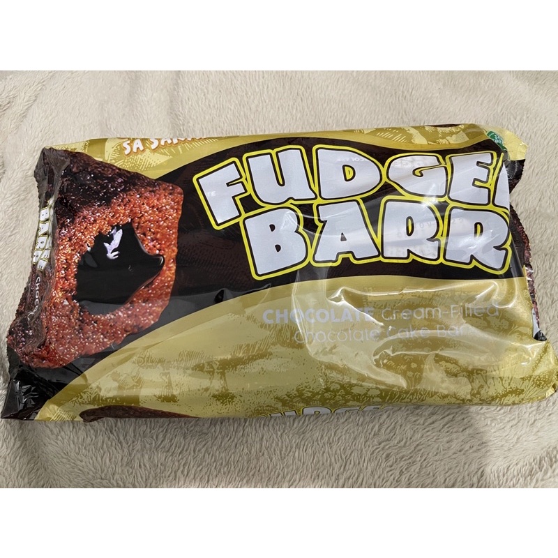 Fudgee Barr Chocolate Cake Bar 10packs x 40g | Shopee Philippines