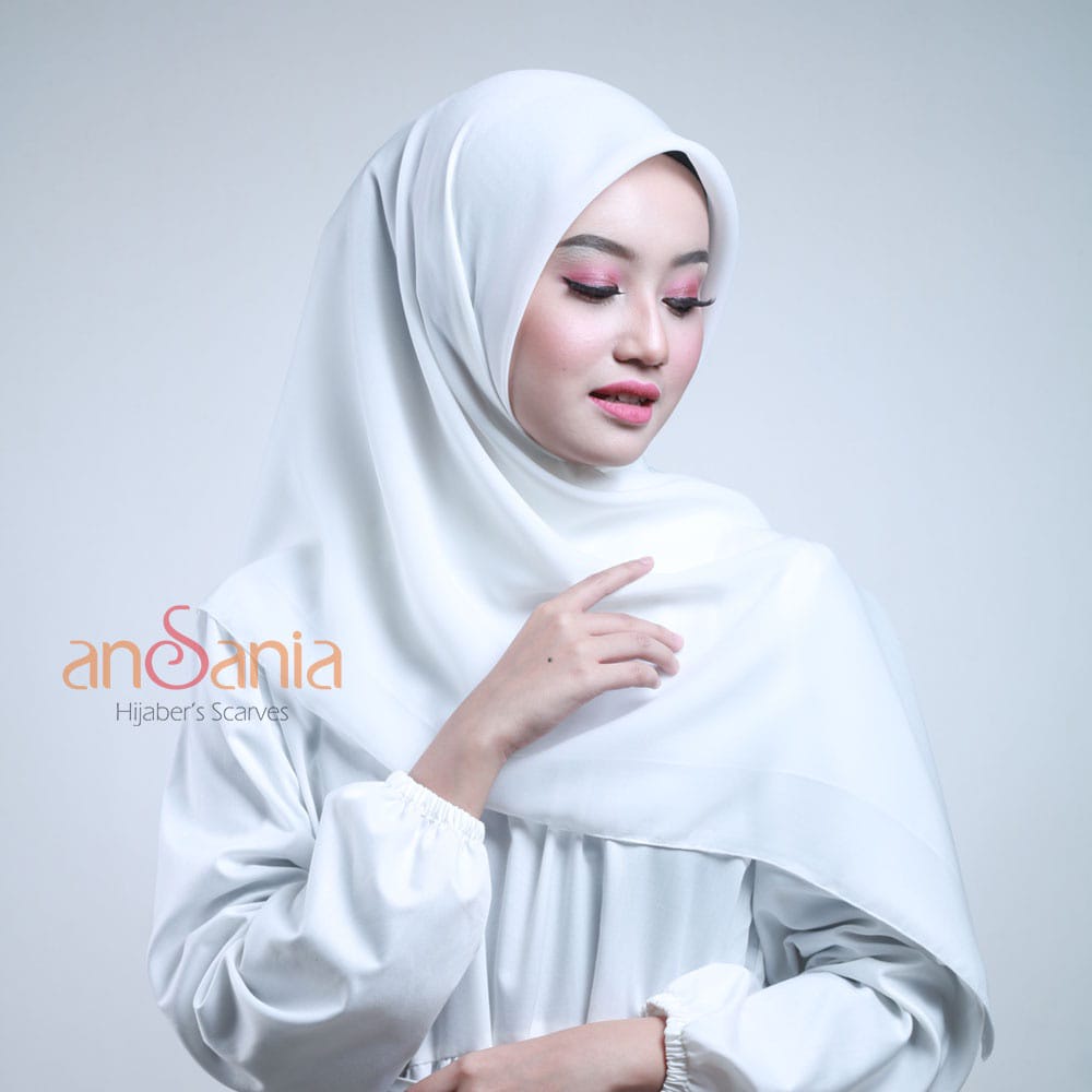 PUTIH Hijab Bella Square - Hijab Square Plain White Color - Hijab ...