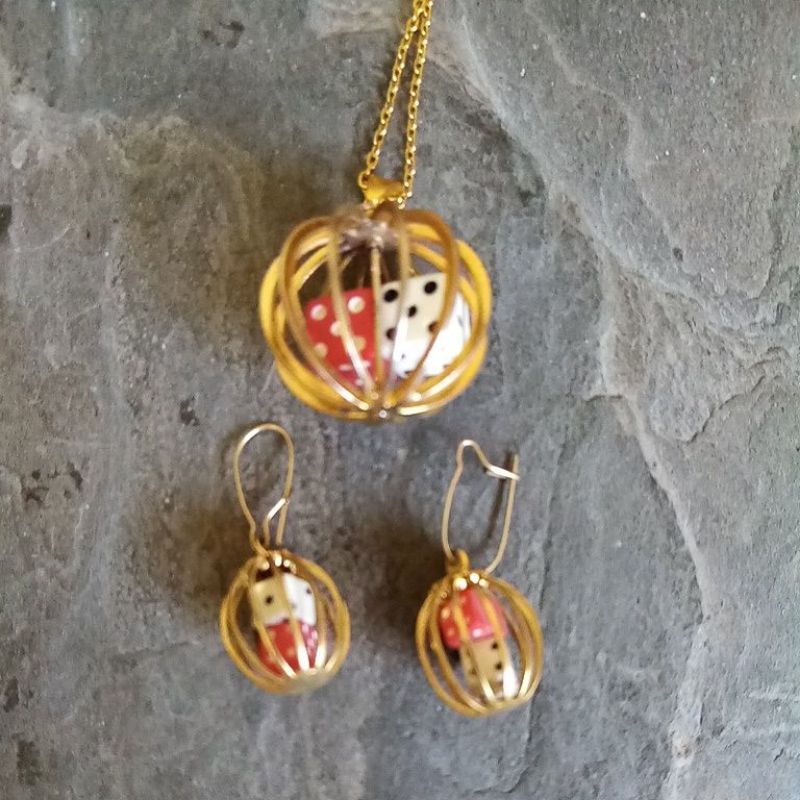 Las Vegas Classic Gold Plated Caged Dice USA Necklace and Earrings ...