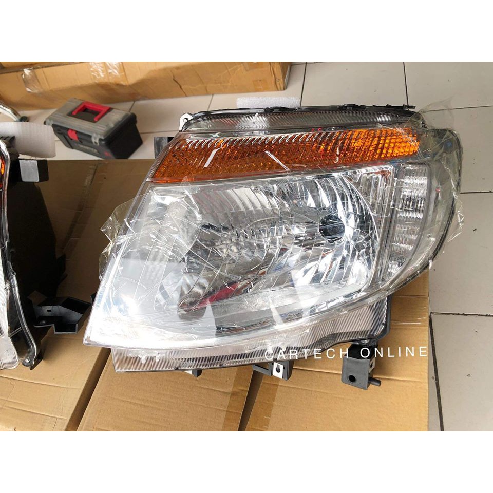 Ford Ranger T6 Headlight Replacement | Shelly Lighting