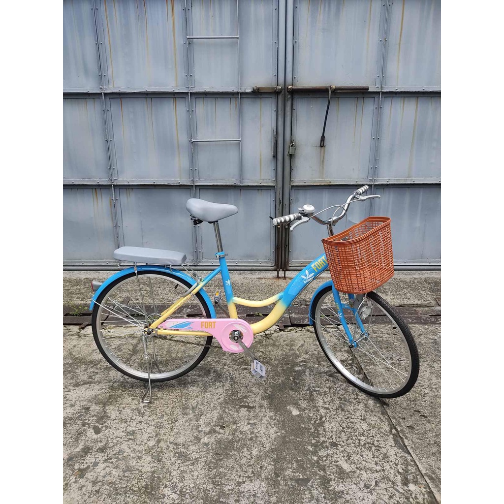 24 Ladies Bike Jap Bike Size 24 Japanese Style Bike Utility Commuter ...
