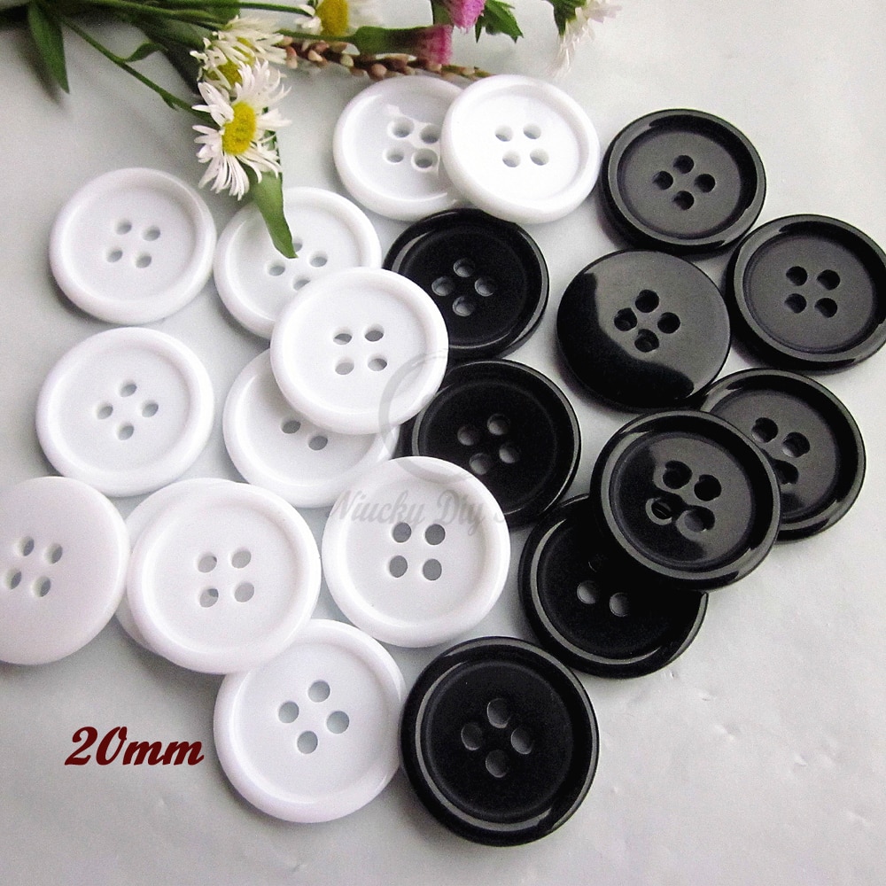 50pcs 30mm - 11mm good quality 4 holes Black / White thin edge sewing ...