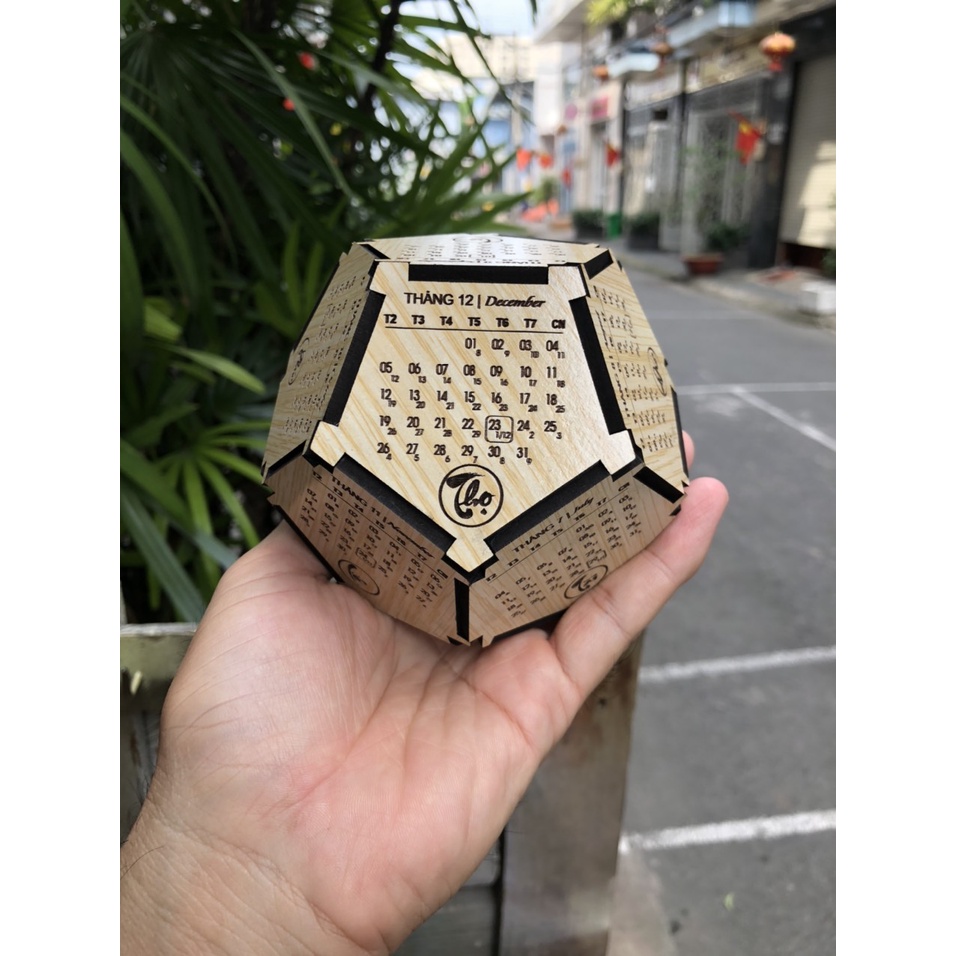 Desktop Pentagon Wood Calendar - Can Be Engraved On Request | Shopee ...