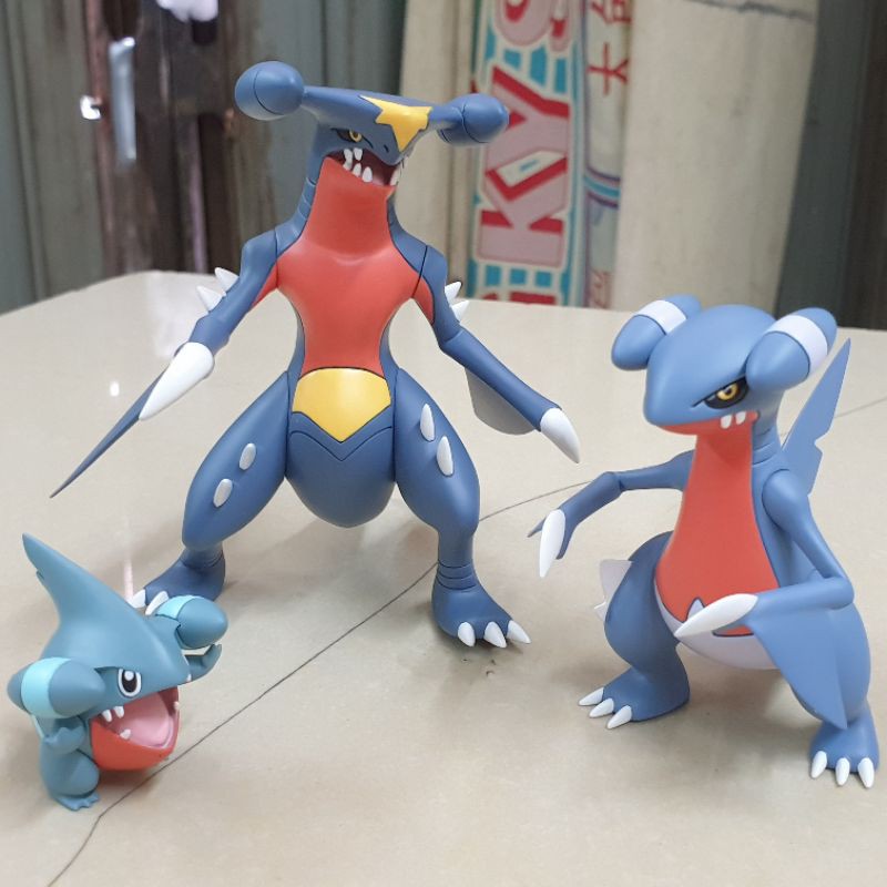 Scale world resin animal model 1/20 set garchomp | Shopee Philippines