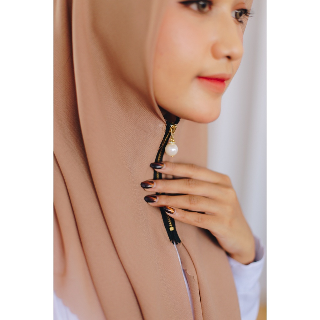 Rectangular Hijab bella squeare zipper laser cut 110cm x 110cm | Shopee ...