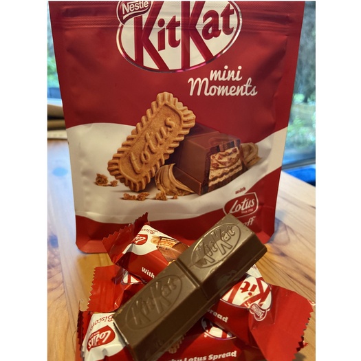 KITKAT LOTUS BISCOFF MINI | Shopee Philippines