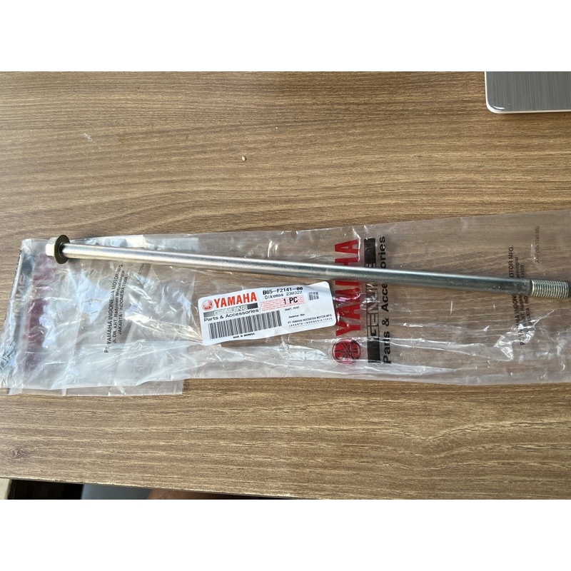 (NEW PART NUMBER 90105-108C9) Genuine Shaft,Pivot/Axle Engine Support ...