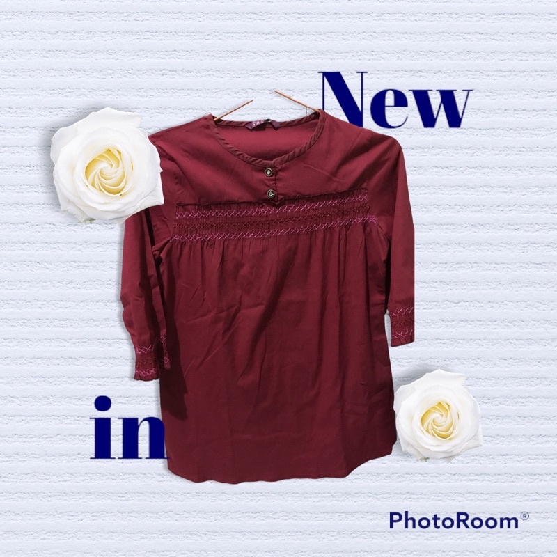 MERAH Preloved Latest Stretchy Red blouse//women's blouse//women's ...