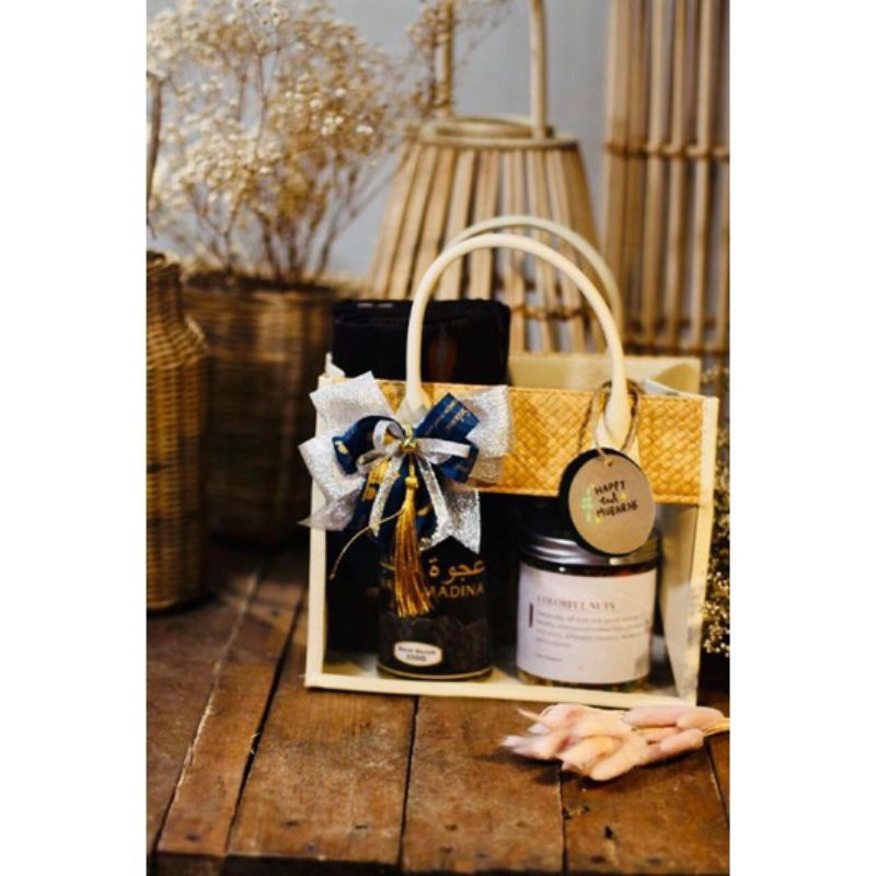 Eid HAMPERS | Eid Al-Fitr HAMPERS | Custom HAMPERS | Chocolate HAMPERS ...
