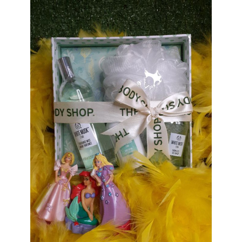 The body shop white musk Gift set / white musk the body shop wedding ...