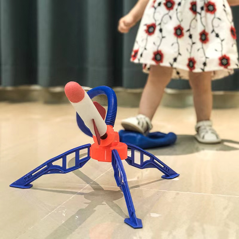 Children's outdoor toys Soaring rocket feet can launch toys EVA foam ...