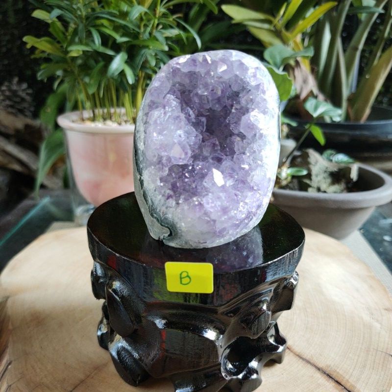 SOLD : Natural Light Purple Amethyst Geodes Round and Cute Formation ...