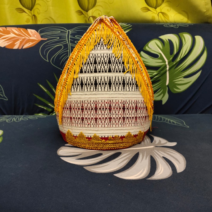 Ulos pucca / NAGIHIDUP BRIDAL ADULT TOBA BATAK HAT - pucca hat | Shopee ...