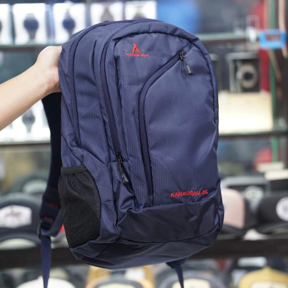 Men's 25-Liter Altitude Gear Karakoram Backpack Daypack Laptop Slot 14 ...