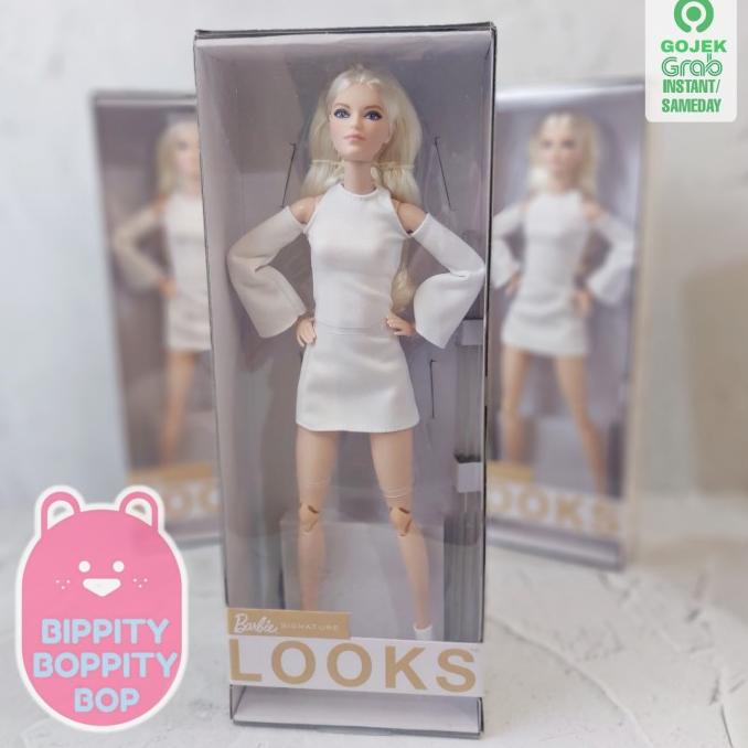 Barbie Looks Signature Victoria, Blonde Fully Posable Made To Move ...