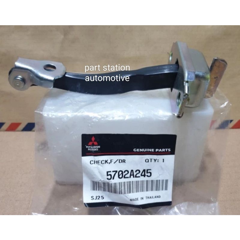 CHECK DOOR ORIGINAL MITSUBISHI XPANDER FRONT DOOR 5702A245 | Shopee ...