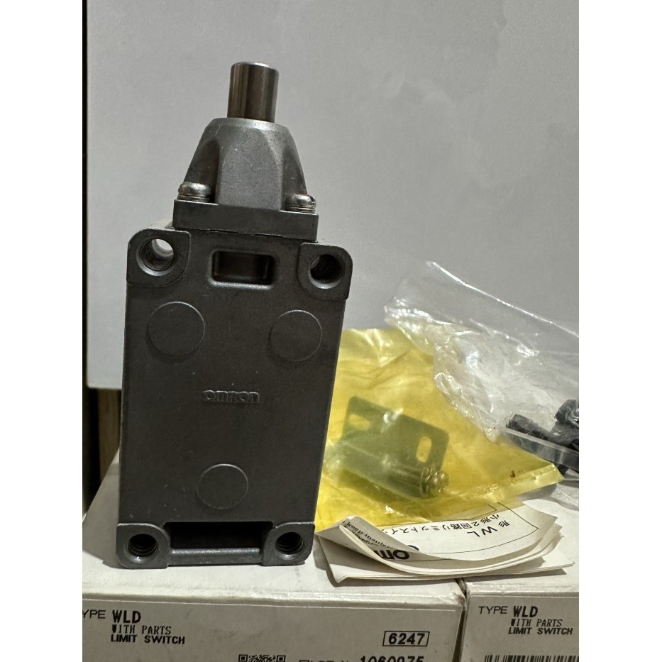 Limit SWITCH OMRON WLD ORIGINAL | Shopee Philippines